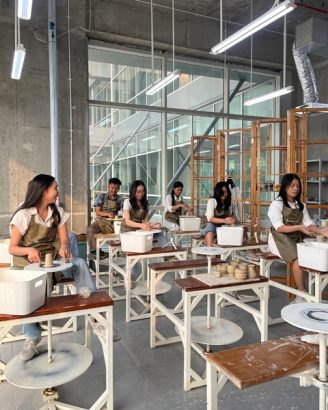 Rekomendasi 7 Pottery Class dan Workshop Merangkai Bunga - Greatdane Home